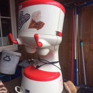 Ola my cornetto softijsmachine - HorecaMarktplein.nl